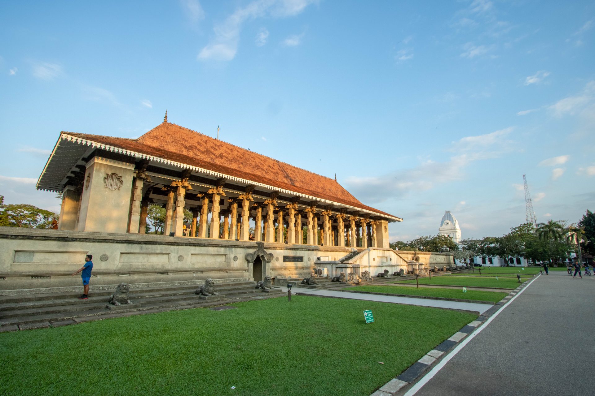 Sri Lanka: 8 Great Things to do in Colombo - Hoblets On The Go